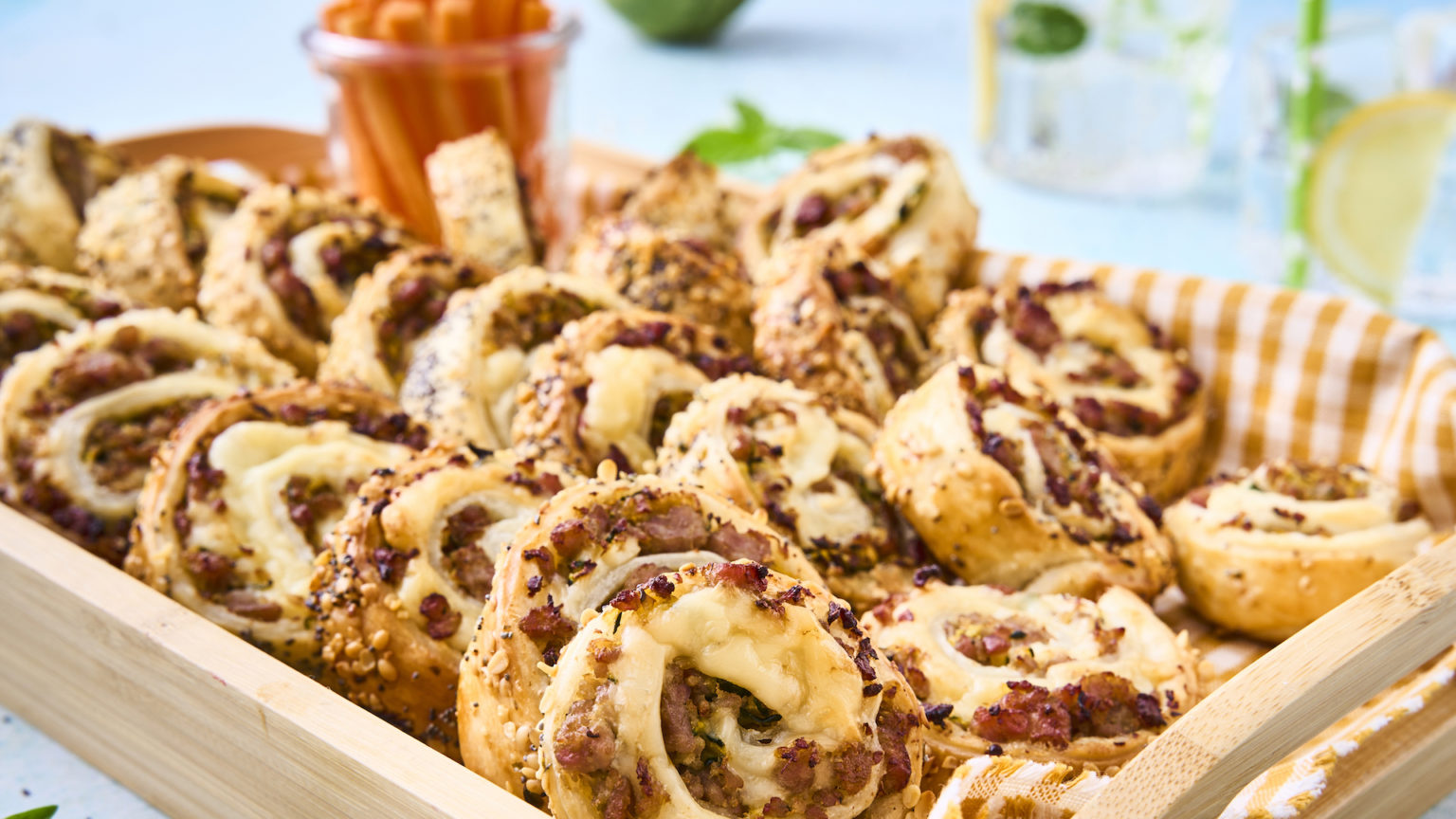 Rustici alla salsiccia e zucchine - Informatore