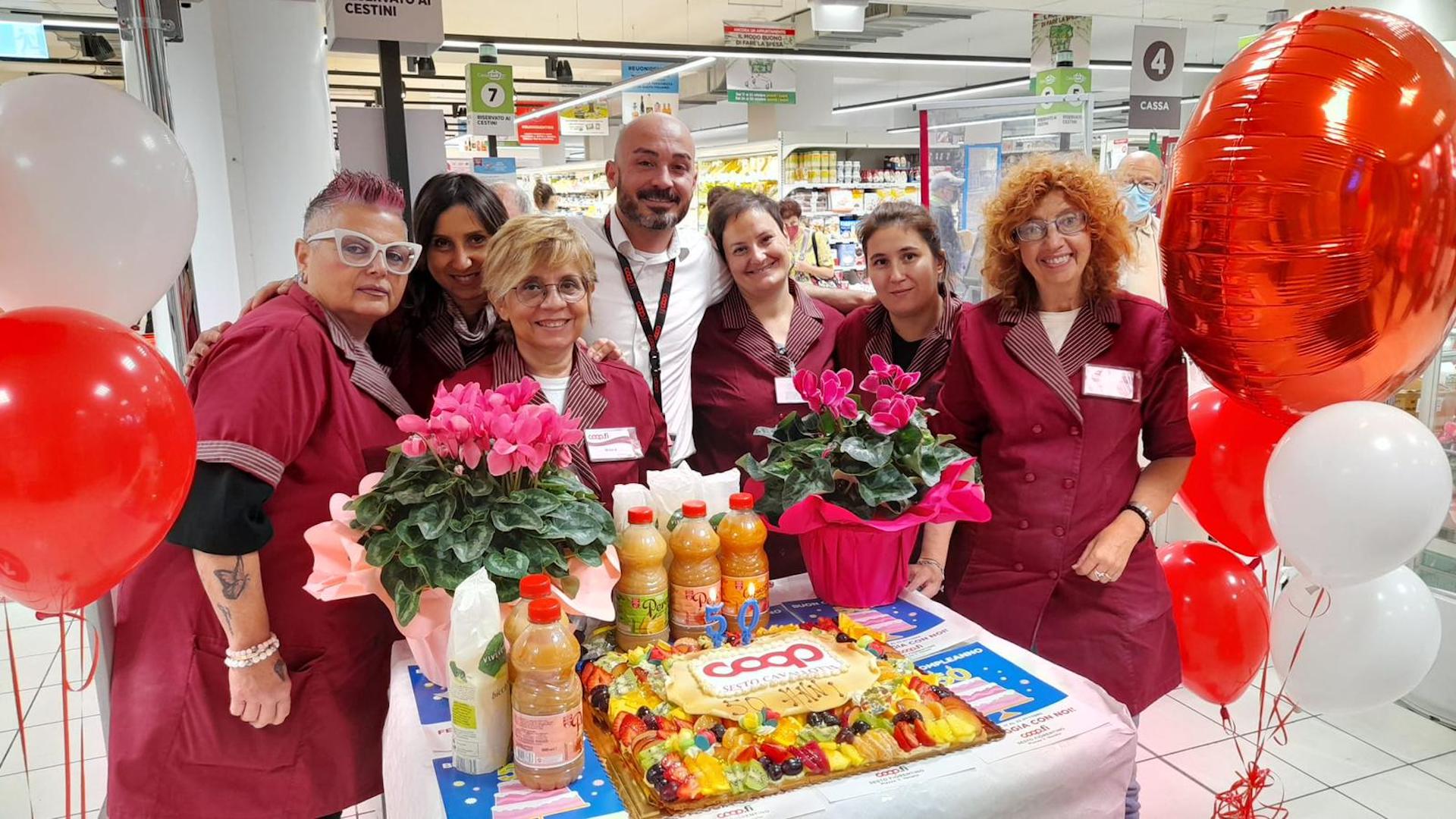 Il Coop.fi di Sesto Fiorentino piazza Vittorio Veneto compie 50 anni ...