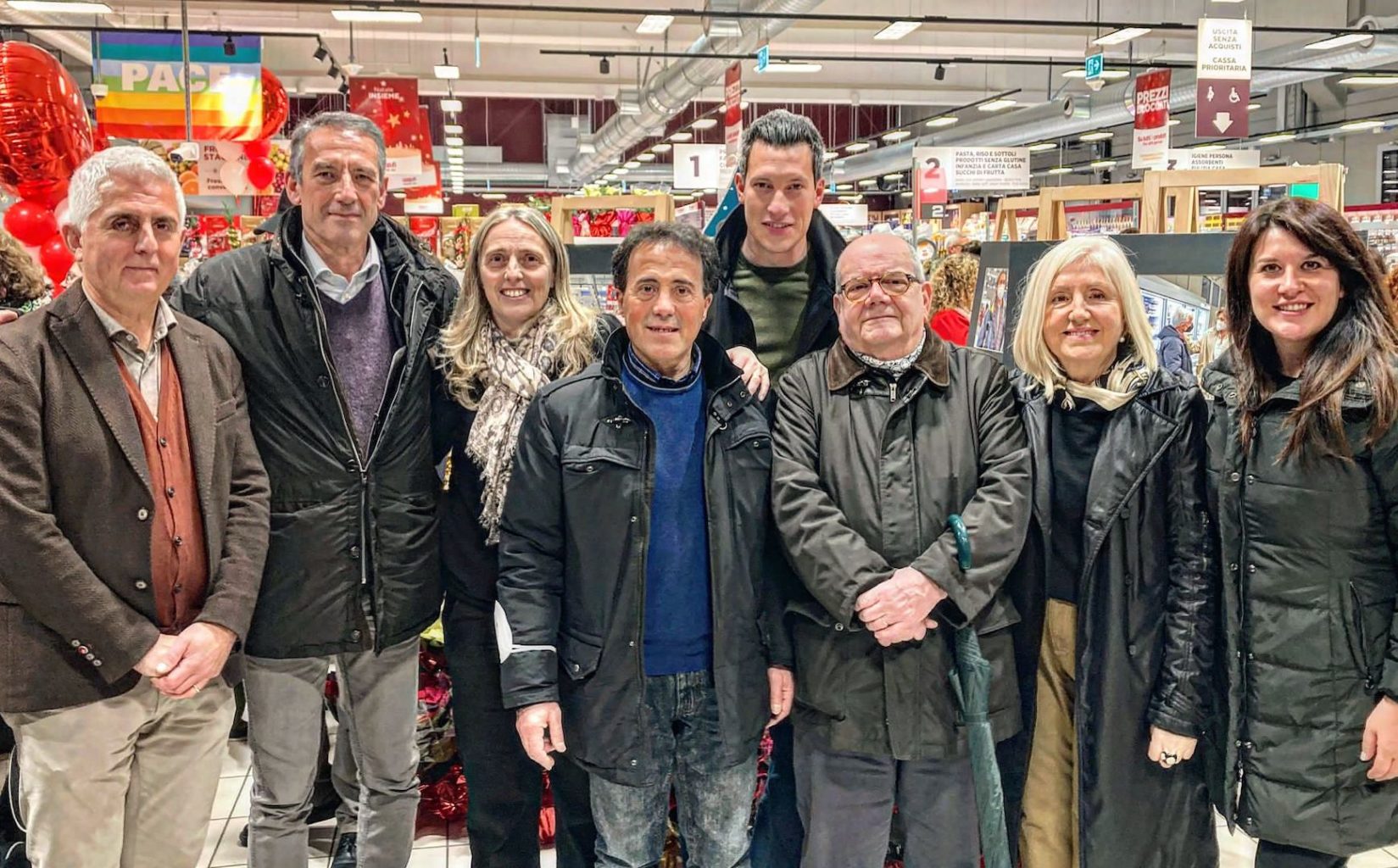 Festa per il Coop.fi di via Reginaldo Giuliani - Informatore